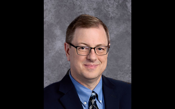 #FacultyFriday: Dr. Kenneth Wheeler teaches his students history and ...